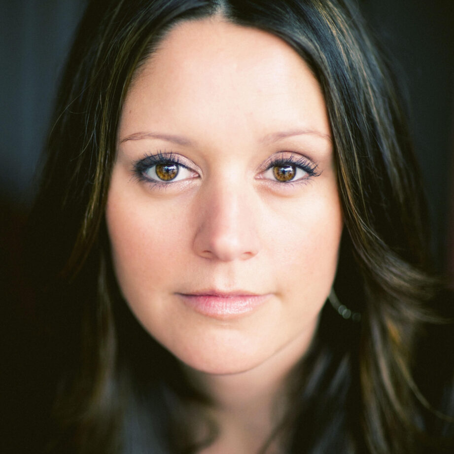 Hillary Lindsey | Songwriters Hall of Fame